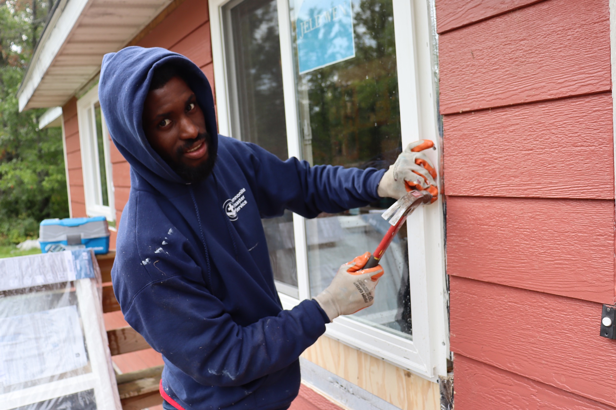 MDS “feels like a family to me” – Mennonite Disaster Service